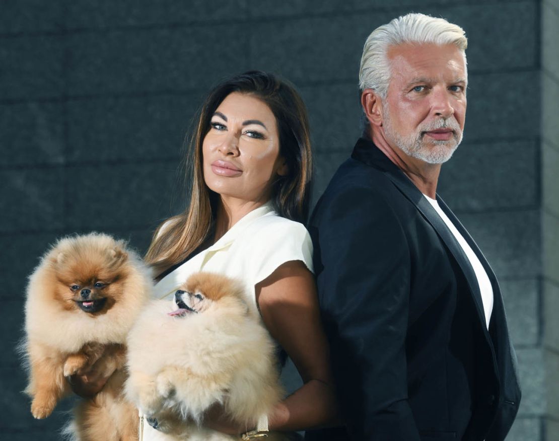 Milijarder ima občutek, da je vse zastonj - Revija Jana