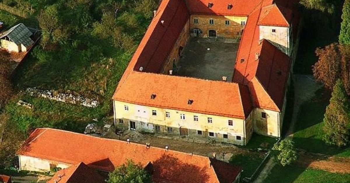 Država bo kupila grad Grm - Svet24.si