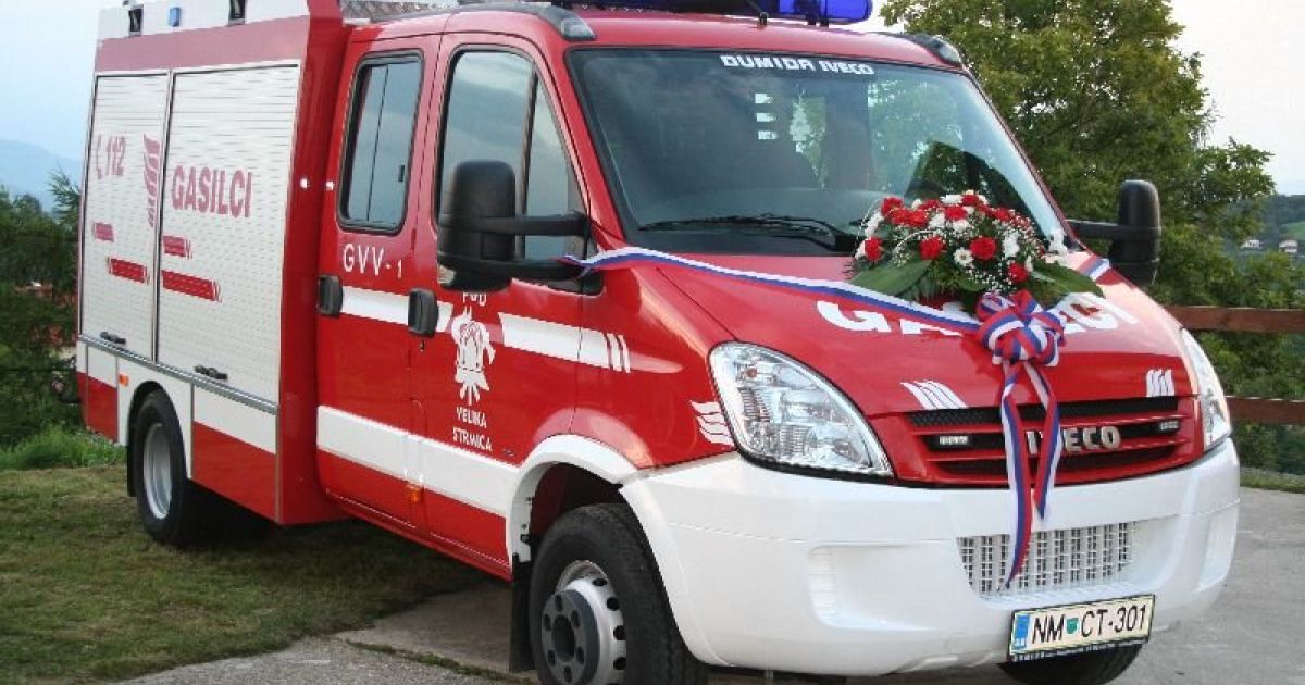 Novo gasilsko vozilo že prestalo ognjeni krst - Dolenjski list