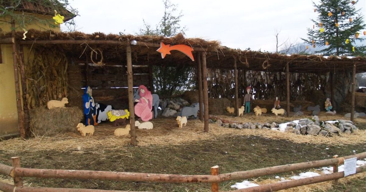 Največje jaslice v Suhi krajini - Dolenjski list