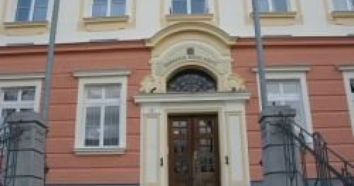 Objavljen razpis za vpis v srednješolske programe in dijaške domove - Dolenjski list