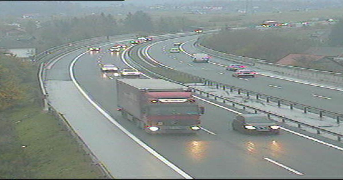 Jutranje razmere na slovenskih cestah - Svet24.si