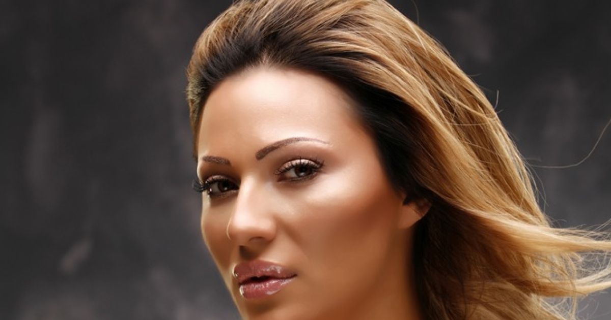 Cecin sin osupnil s skoraj golo fotografijo - Svet24.si