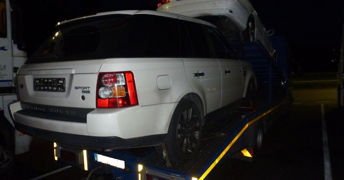 Romuni z ukradenim vozilom na naših cestah - Svet24.si