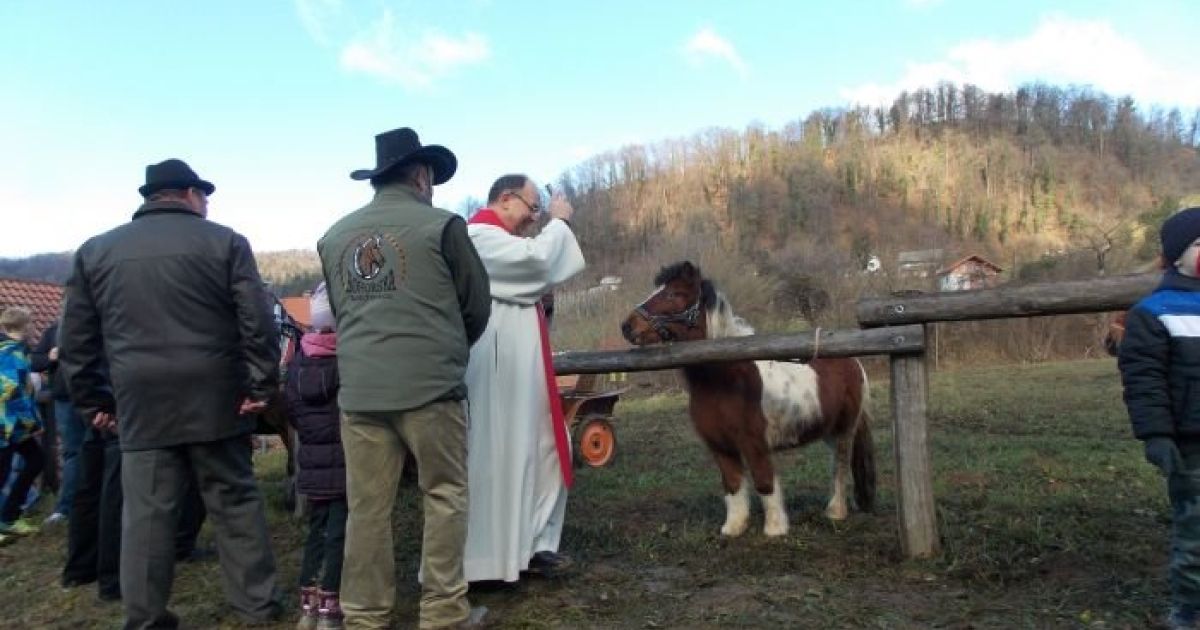 Blagoslov konj na sevniškem Vranju - Svet24.si