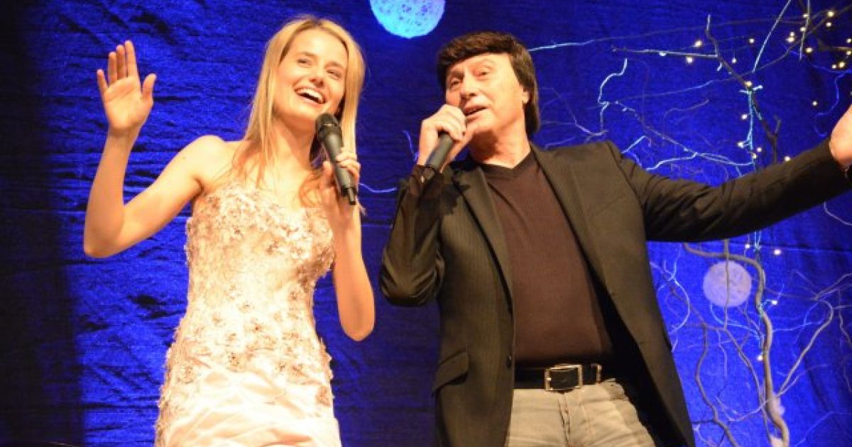 Rozi, Rozana združila legendo in slovensko pevko - Veseljak.si