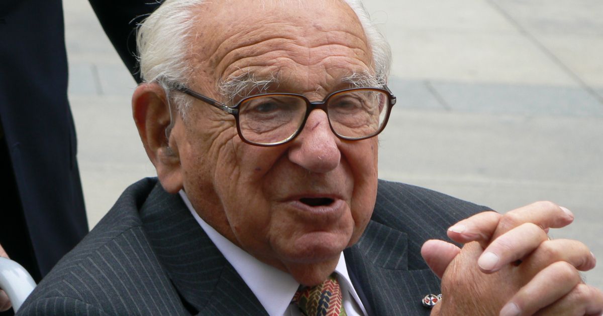 Umrl angleški Schindler Nicolas Winton - Svet24.si