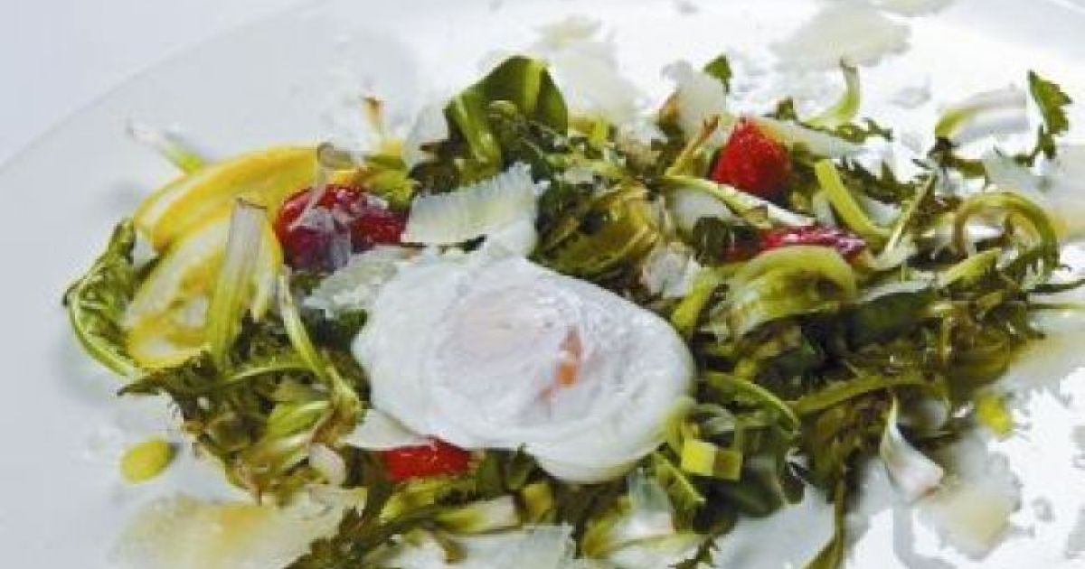 Regrat z jagodami in jajcem - Svet24.si