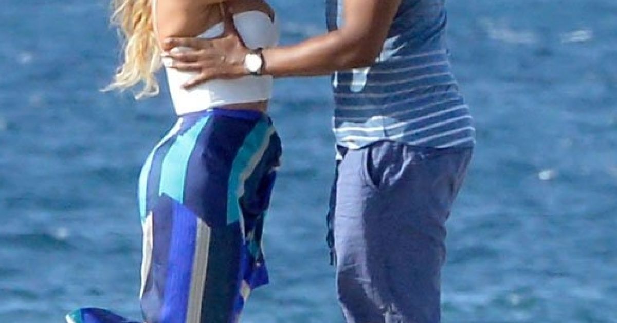 Dogovorjena poroka med Beyonce in Jay-Z-jem - Svet24.si