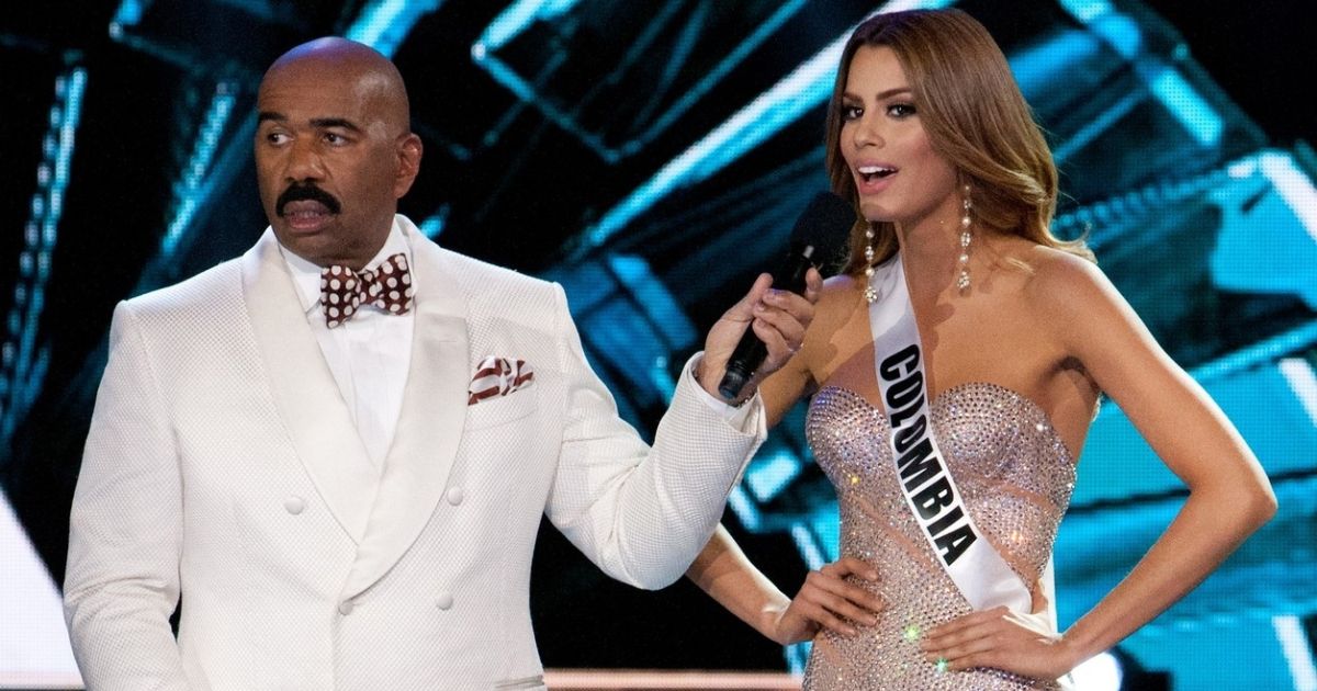 VIDEO: Poglejte, kako ga je polomil voditelj Miss Universe 2015 - lento ...