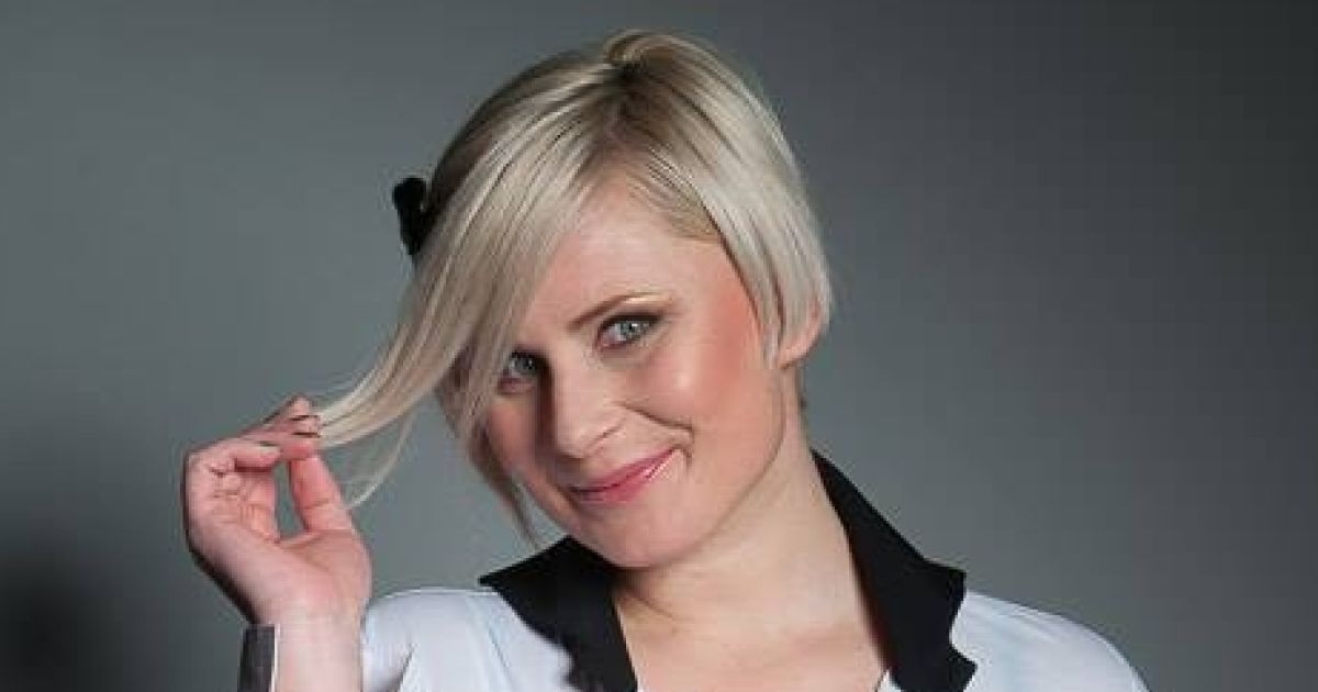 BePop Ana bo prvič mamica - Svet24.si