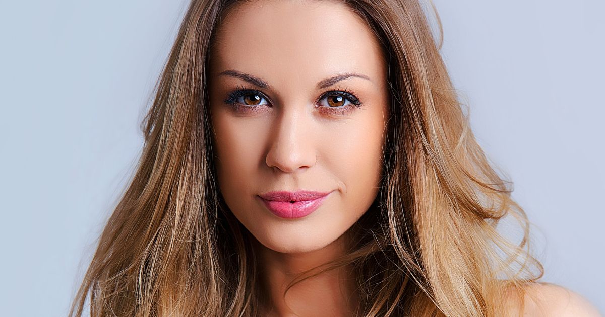 Voditeljica POP TV na hitro odletela - Svet24.si