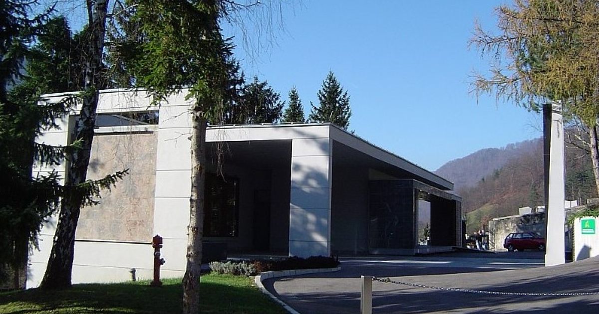 Opuščeni grobovi na zagorskem pokopališču - Svet24.si