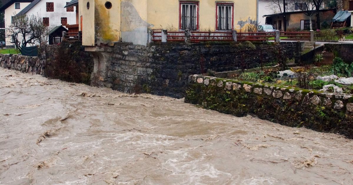 Vodostaji rek se umirjajo - Svet24.si