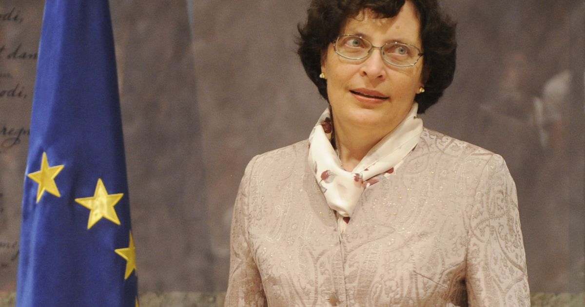 Čebašek Travnikova dogovorjena? Plača: 8000 evrov bruto - Svet24.si
