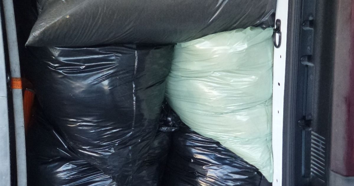 FOTO: Mariborčan tovoril 50 kilogramov tobaka - Svet24.si