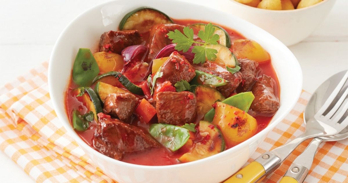 Goveji golaž po mediteransko - Svet24.si