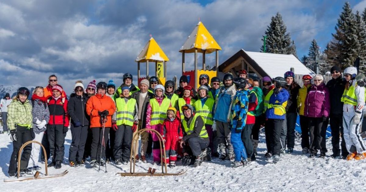 Slepi in slabovidni so uživali na smučišču - Svet24.si