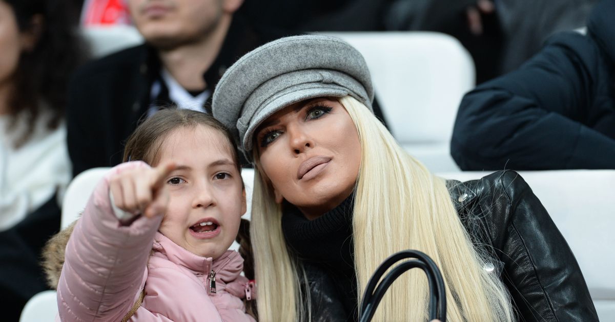 Karleuša van Persiju zaželela zlom noge - Svet24.si