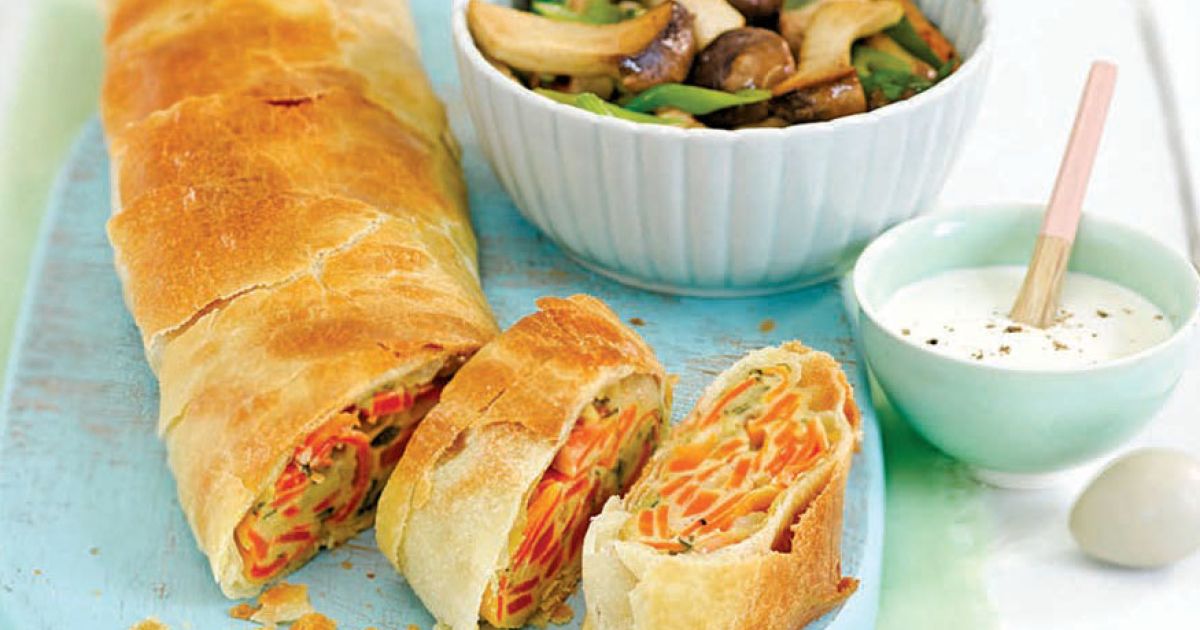 Korenčkov zavitek s pečenimi ostrigarji - Svet24.si