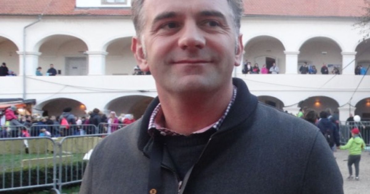 Osumljenemu direktorju Robertu Celcu so kupili čas - Svet24.si