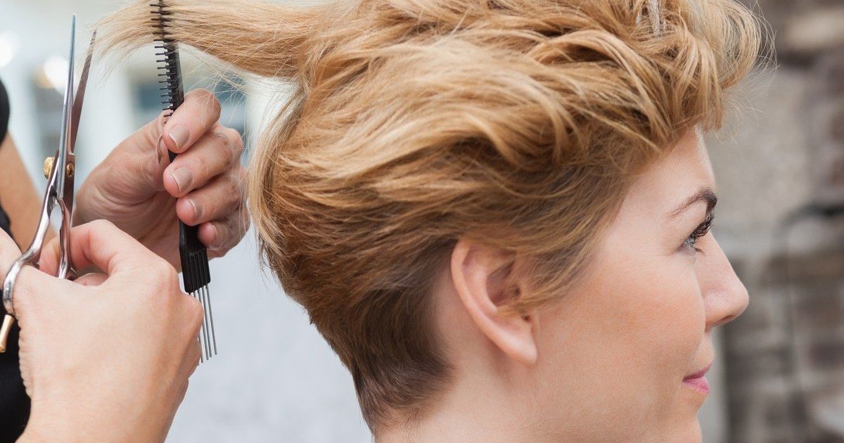 Frizerja obiščite glede na položaj lune - Svet24.si