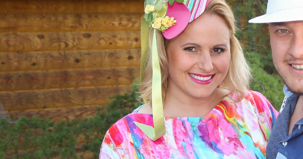 Znana Slovenka čevlje nosila kar na glavi!? - Svet24.si