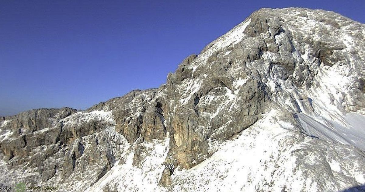 Vzpon na zasneženi Triglav terjal življenje planinca - Svet24.si