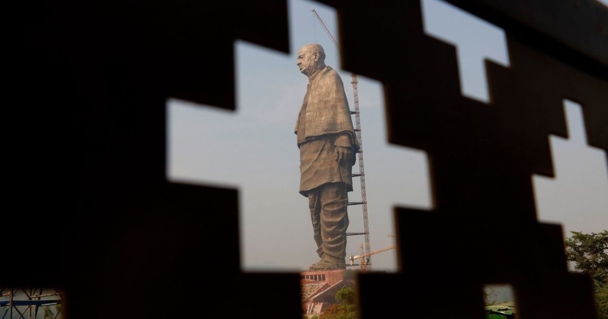 FOTO: Najvišji spomenik na svetu povsem zasenčil Kip svobode - Svet24.si