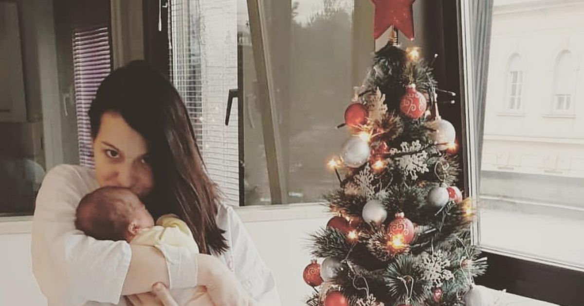 Zarja Predin je rodila deklico Neo - Svet24.si