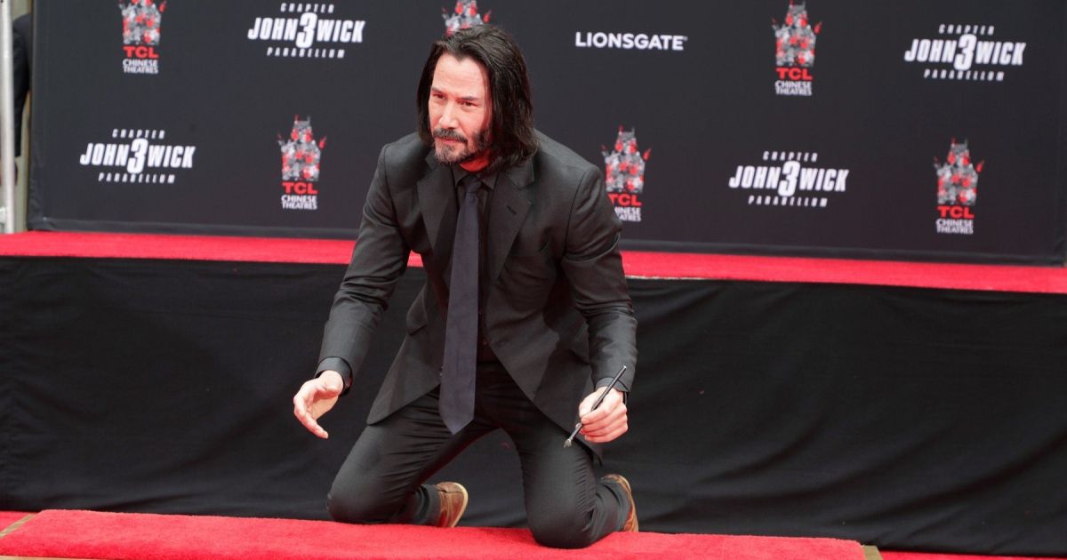 Tudi Keanu Reeves ovekovečen v betonu - Svet24.si