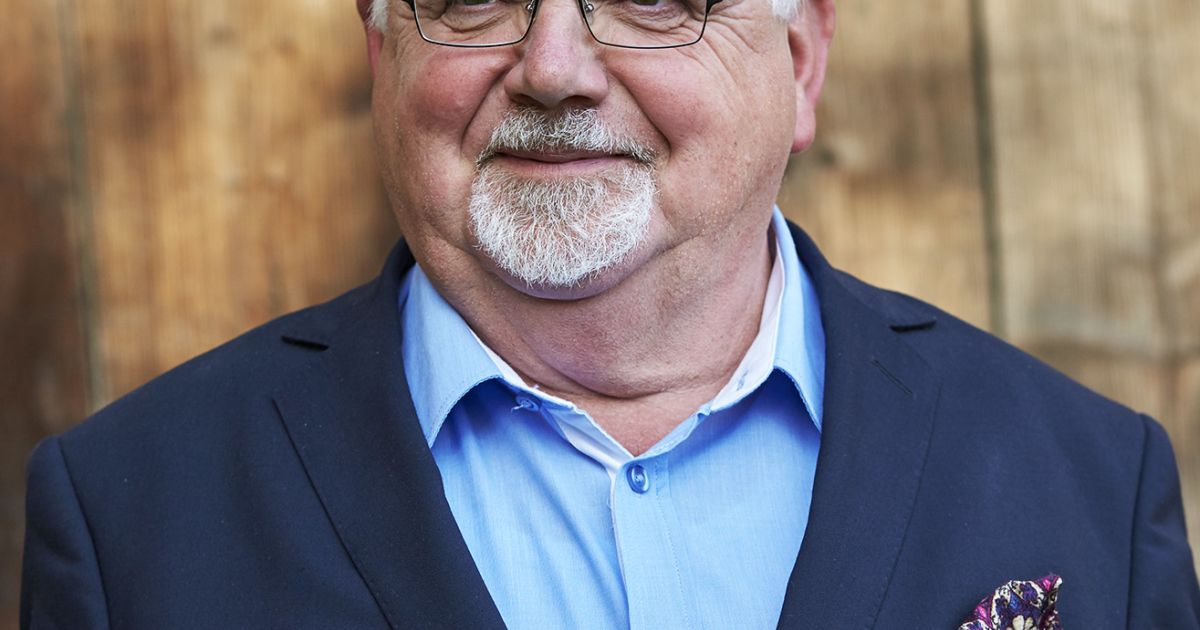 Na Bledu ima župan Janez Fajfar resnega izzivalca: čarodeja in kočijaža ...