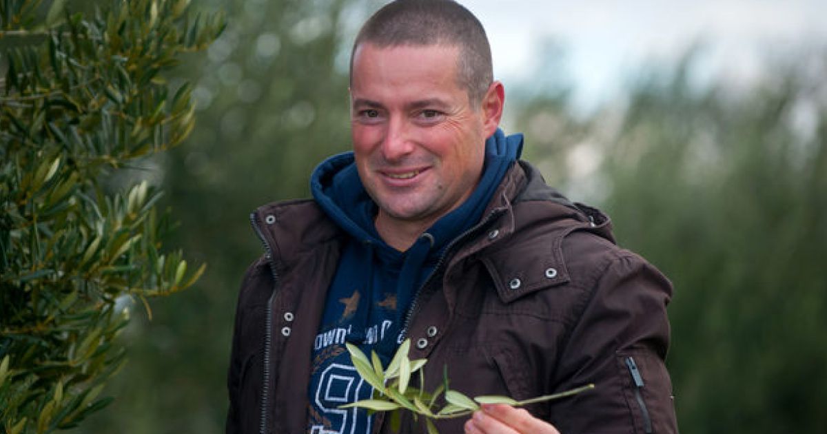 Ljubezen na vasi: Vatroslav utrpel hudo nesrečo! - Svet24.si