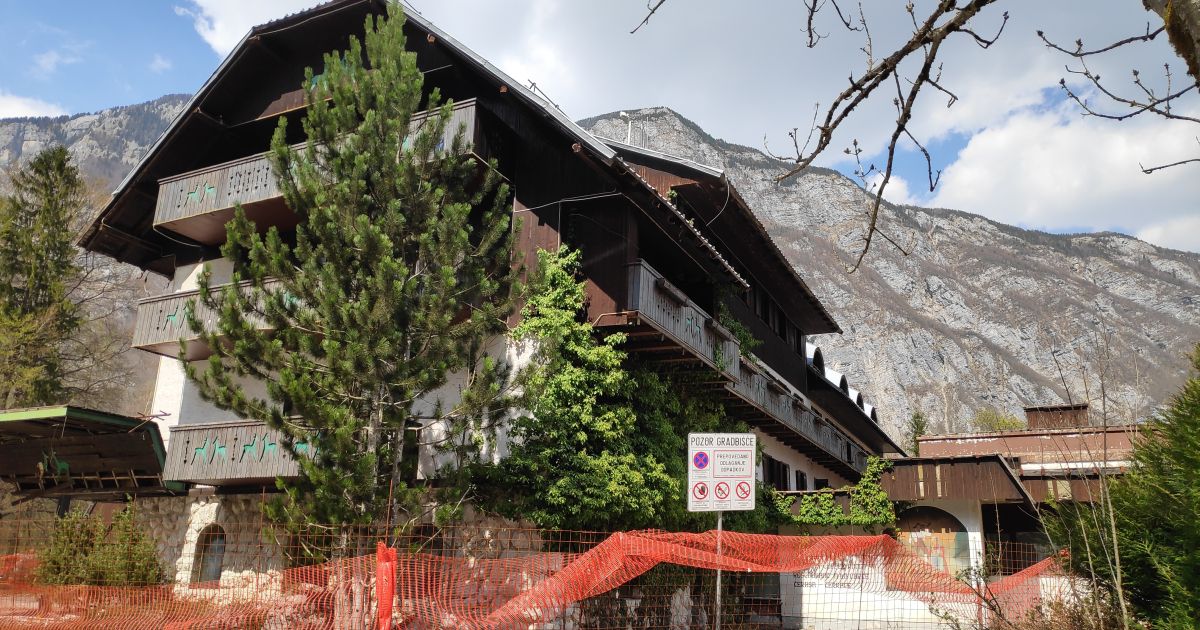 Kriptomilijonar Merlak bo lahko obnovil legendarni hotel v Bohinju ...