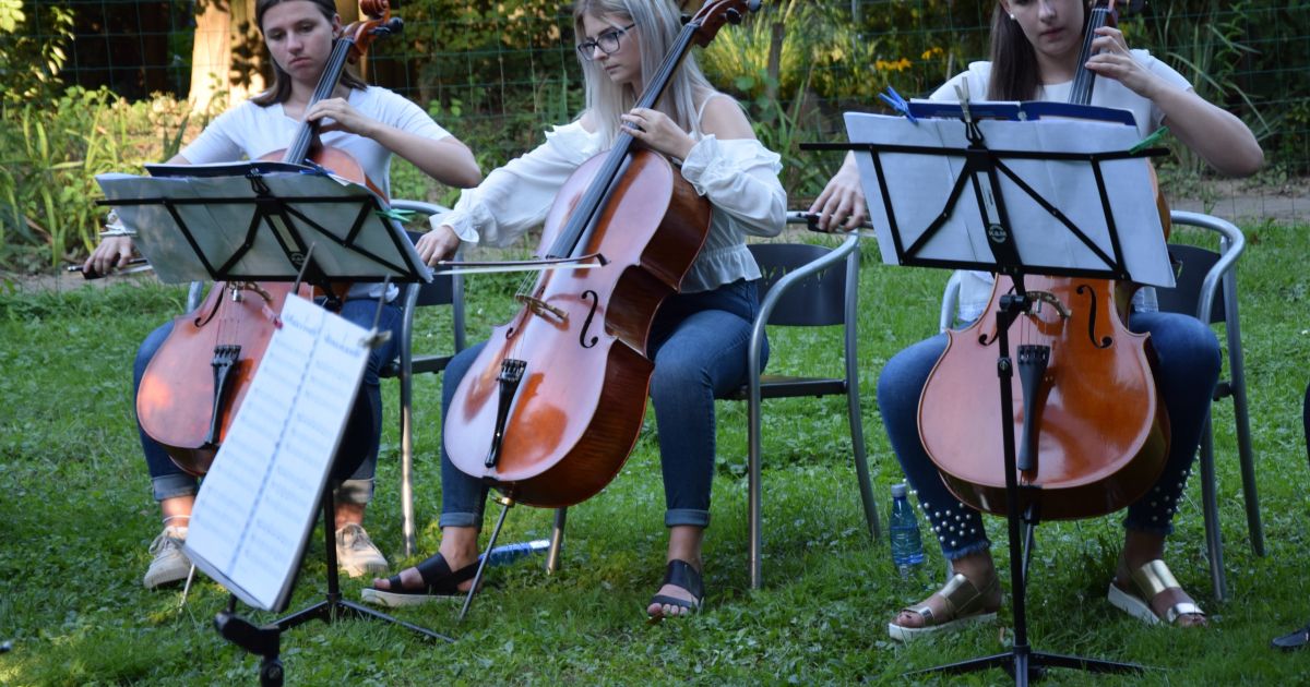 (FOTO) V ljutomerskem parku zveneli zvoki violončela - Svet24.si