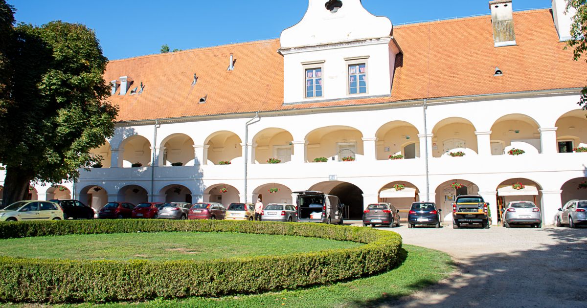 Sestal se je svet zavoda RIS Dvorec Rakičan. Kaj so sklenili novi člani ...