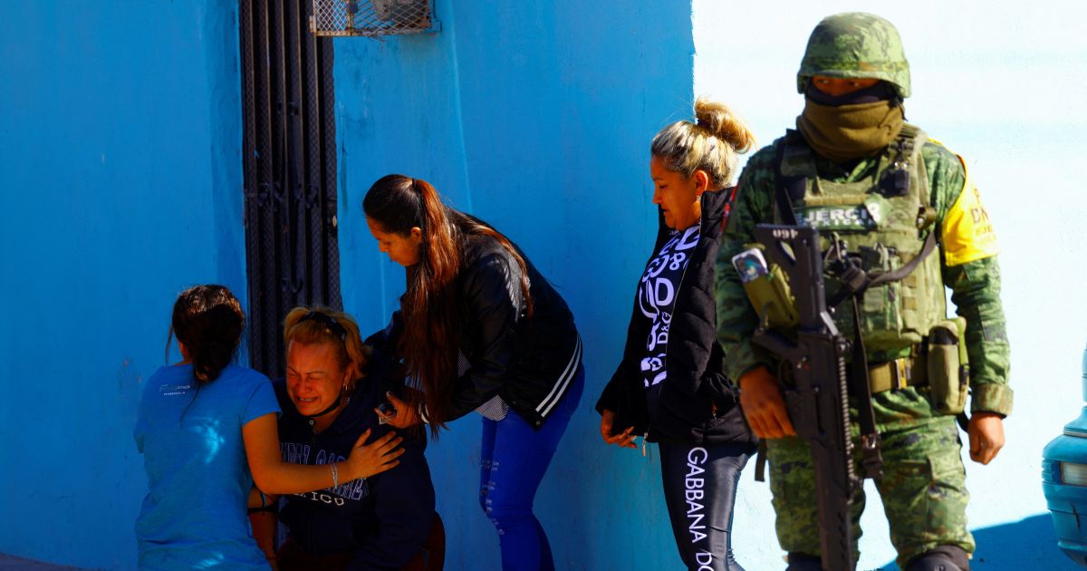 Morili med žalovanjem, nato še na pogrebu - Svet24.si