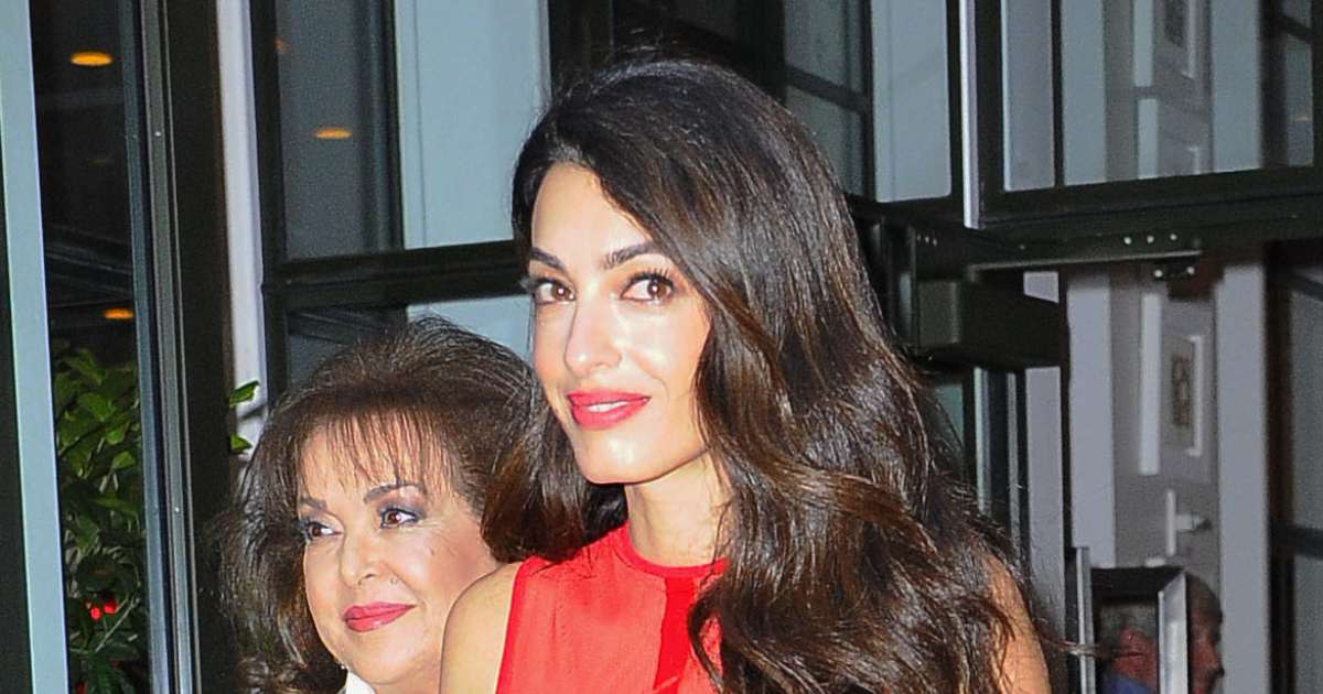 Pokazala svojo lepo mamo, videti je prava lepotica - Svet24.si