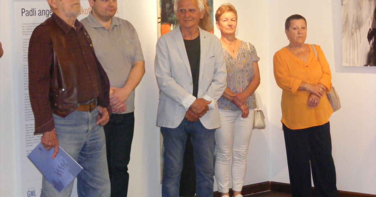 (FOTO) Padli angeli v lendavski sinagogi - Svet24.si