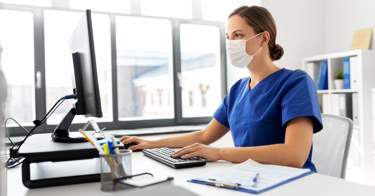 Inšpektorji so preverjali kako so varovani prostori glavne stavbe UKC ...