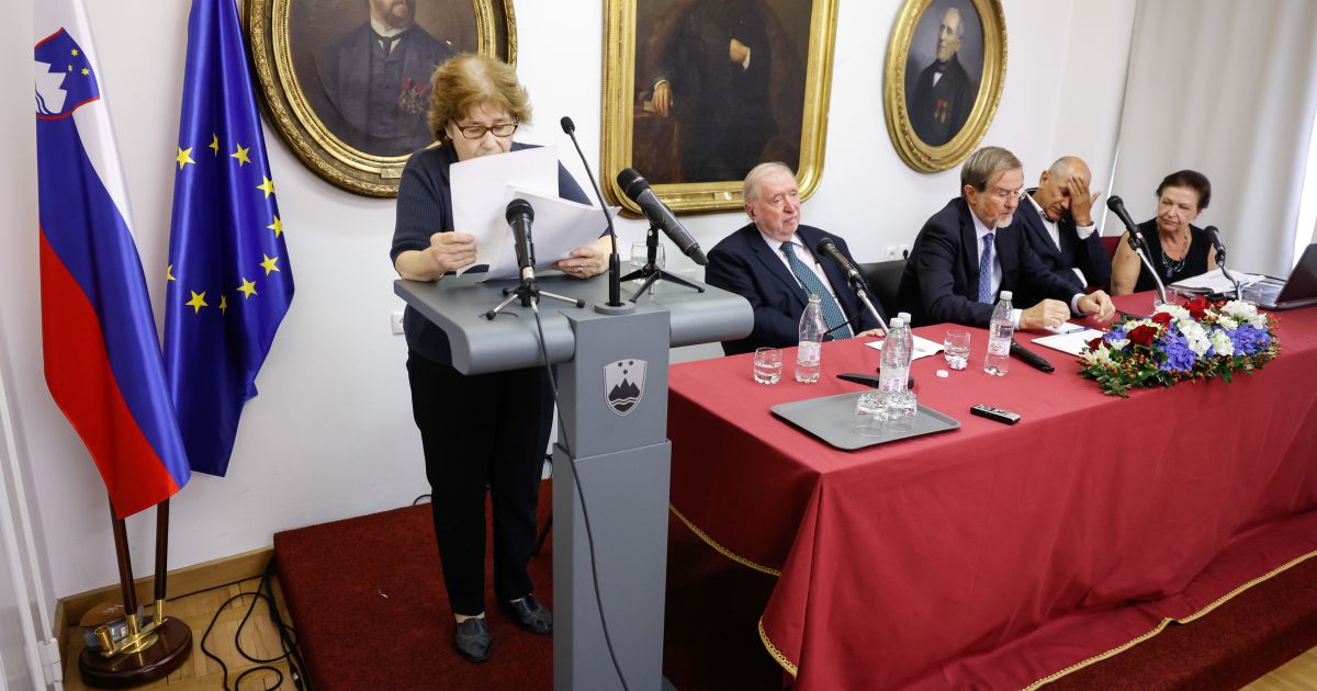 Kako je Spomenka Hribar Janezu Janši nalila čistega vina: objavljamo ...