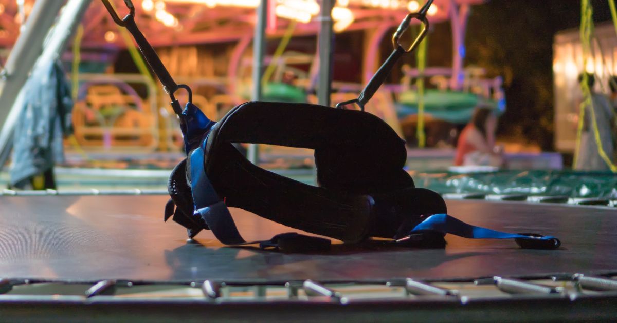 Profesionalni akrobat se po padcu v ljubljanskem trampolin parku bori za življenje - Svet24.si