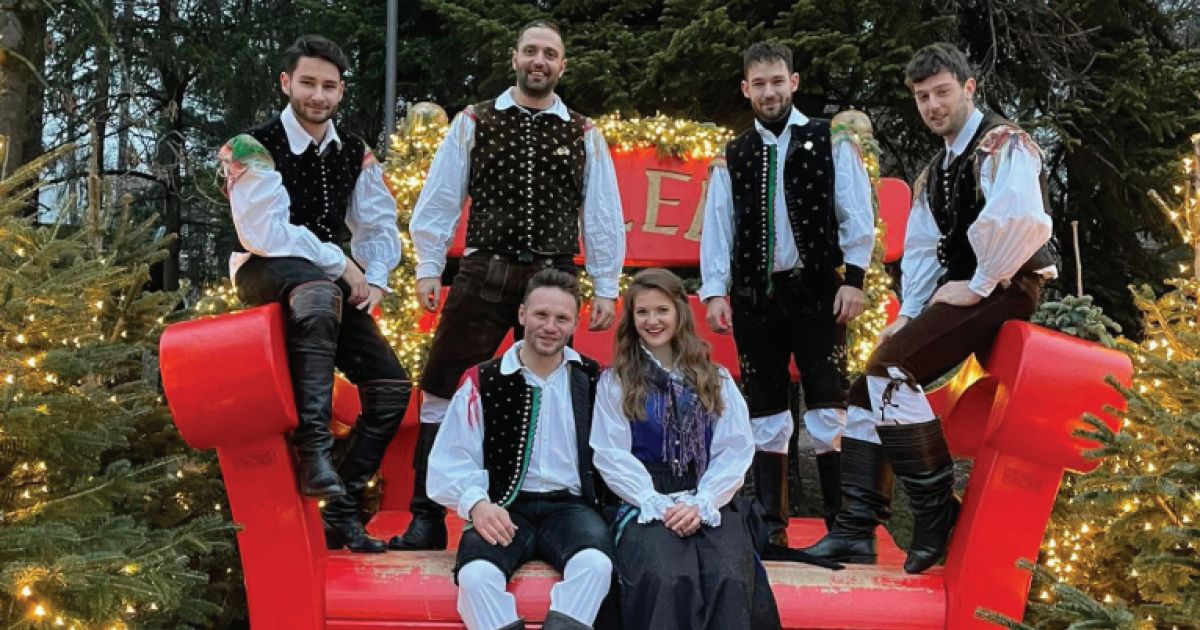 Dejan Zupan v novo leto vstopil z novim ansamblom - Veseljak.si