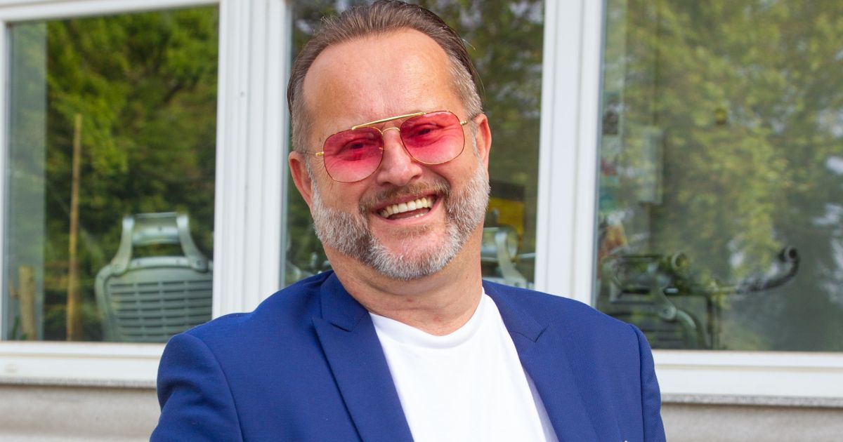 Bobnar ga zbada o pleši - Svet24.si