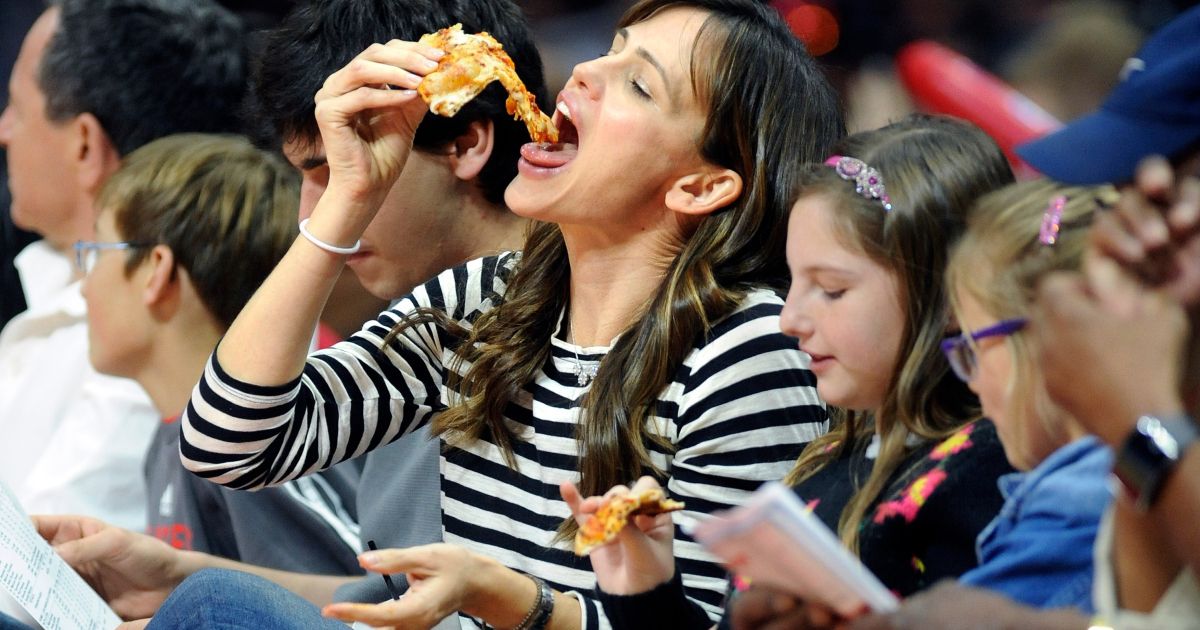 Zvezdniška ljubezen do pice - Svet24.si