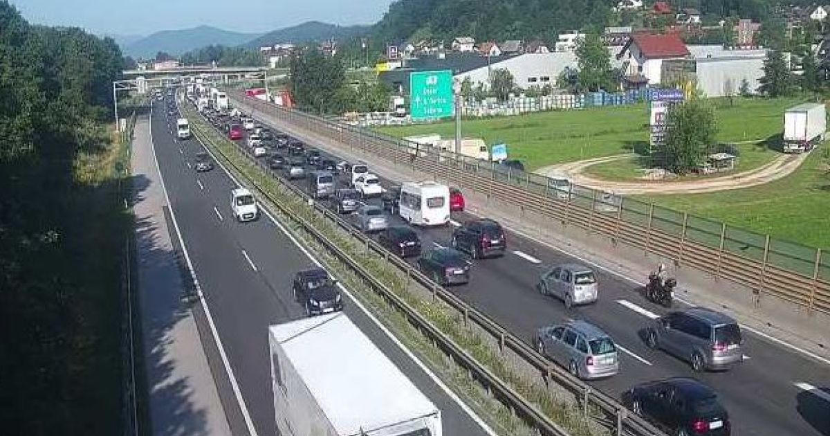 Promet: Do Ljubljane pol ure več, do Primorske pa 25 minut - Svet24.si