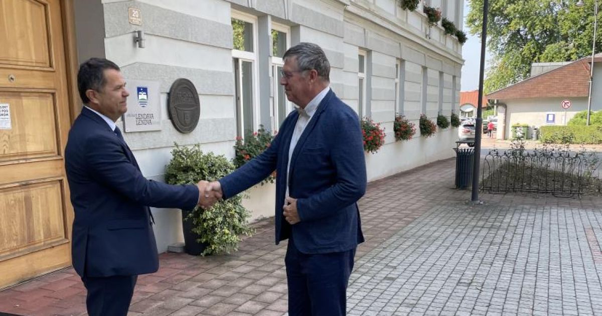 Češki veleposlanik se je mudil na obisku v Lendavi - Vestnik.si