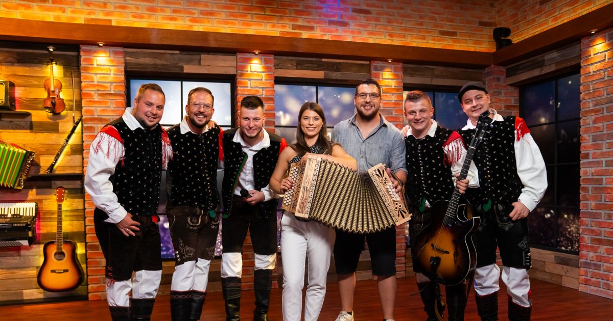 Ansambel Dar z na novo predelano vižo Bratov iz Oplotnice - Veseljak.si