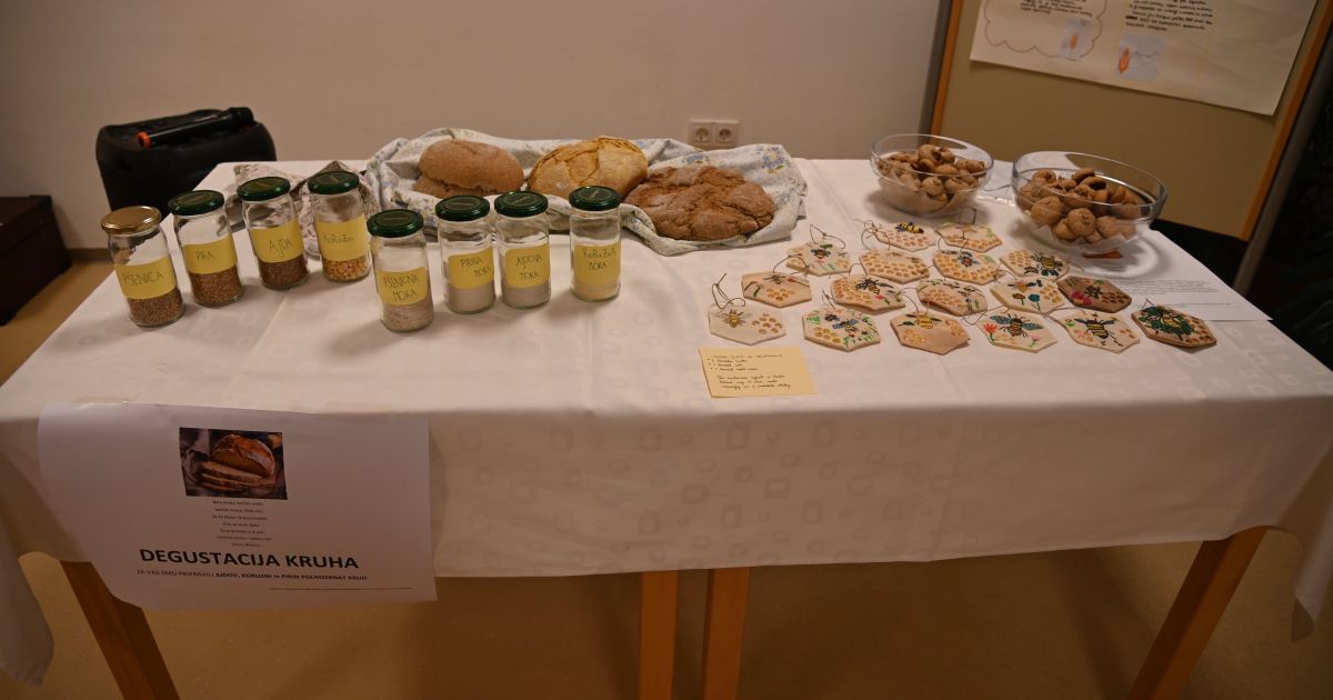 Tradicionalni slovenski zajtrk na Osnovni šoli Raka - Svet24.si