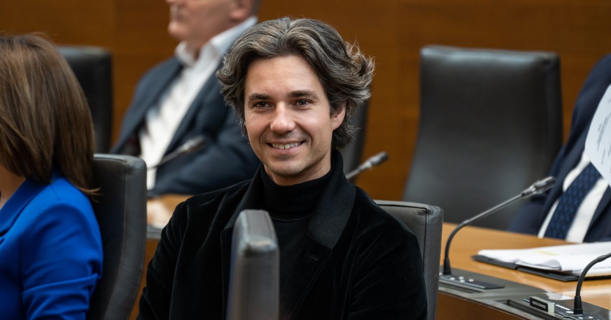 Luka Mesec ostaja začasni premier - Svet24.si